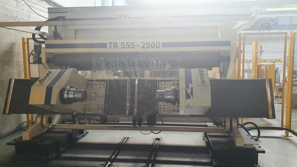 LAEM SYSTEM TR550 slitter rewinder // Slitter rewinders // Converting ...
