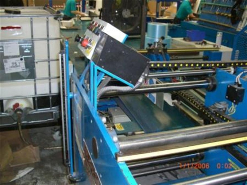 ANDREW + SUTER SUPERNOVA 1600 // Folder gluers // Corrugated paperboard ...