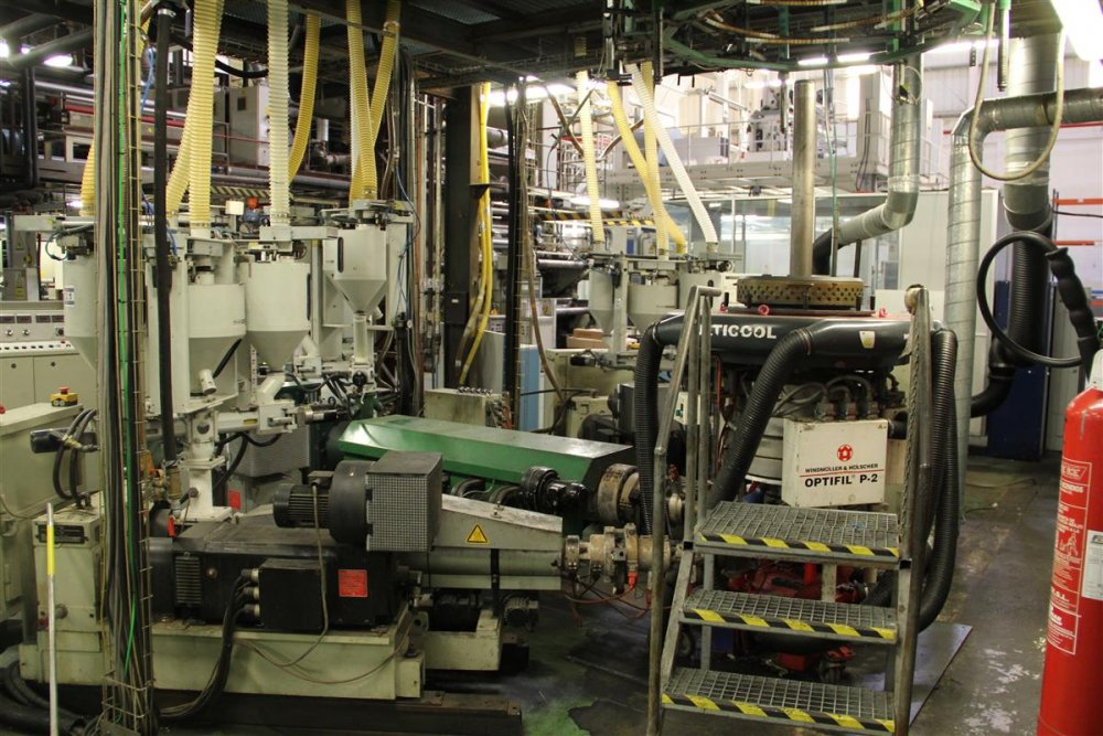 3 layers WINDMOELLER & HOLSCHER - REIFENHAUSER blown film extruder ...