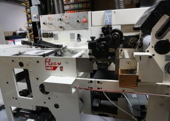 OMET FLEXY FX 255 narrow web flexo printing machine // Flexo label ...